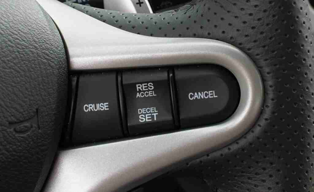 How the Cruise Control Feature Can Work Against Drivers - Get My Parking